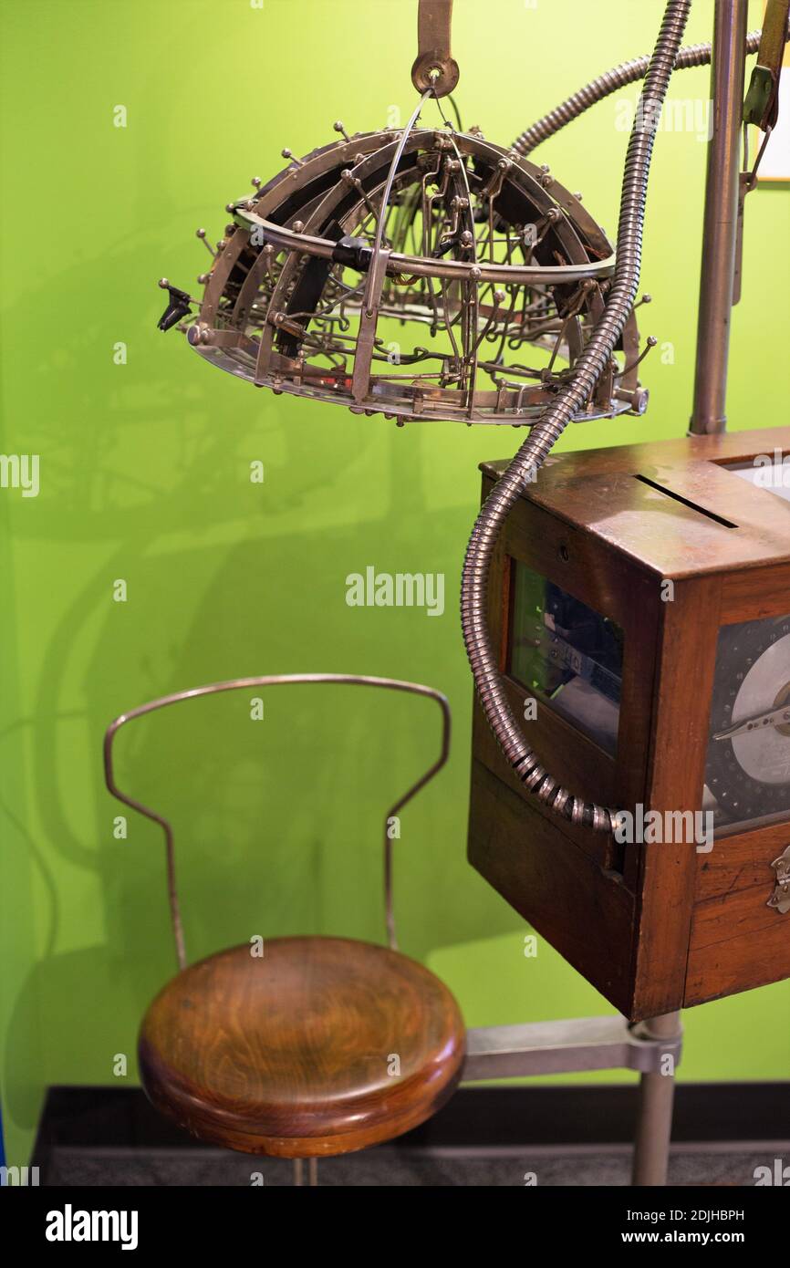 A phrenology machine (psychograph Stock Photo - Alamy
