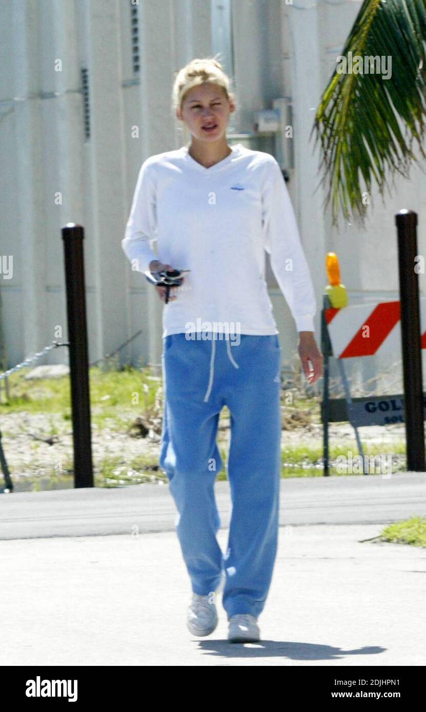 Anna kournikova beach hi-res stock photography and images - Alamy