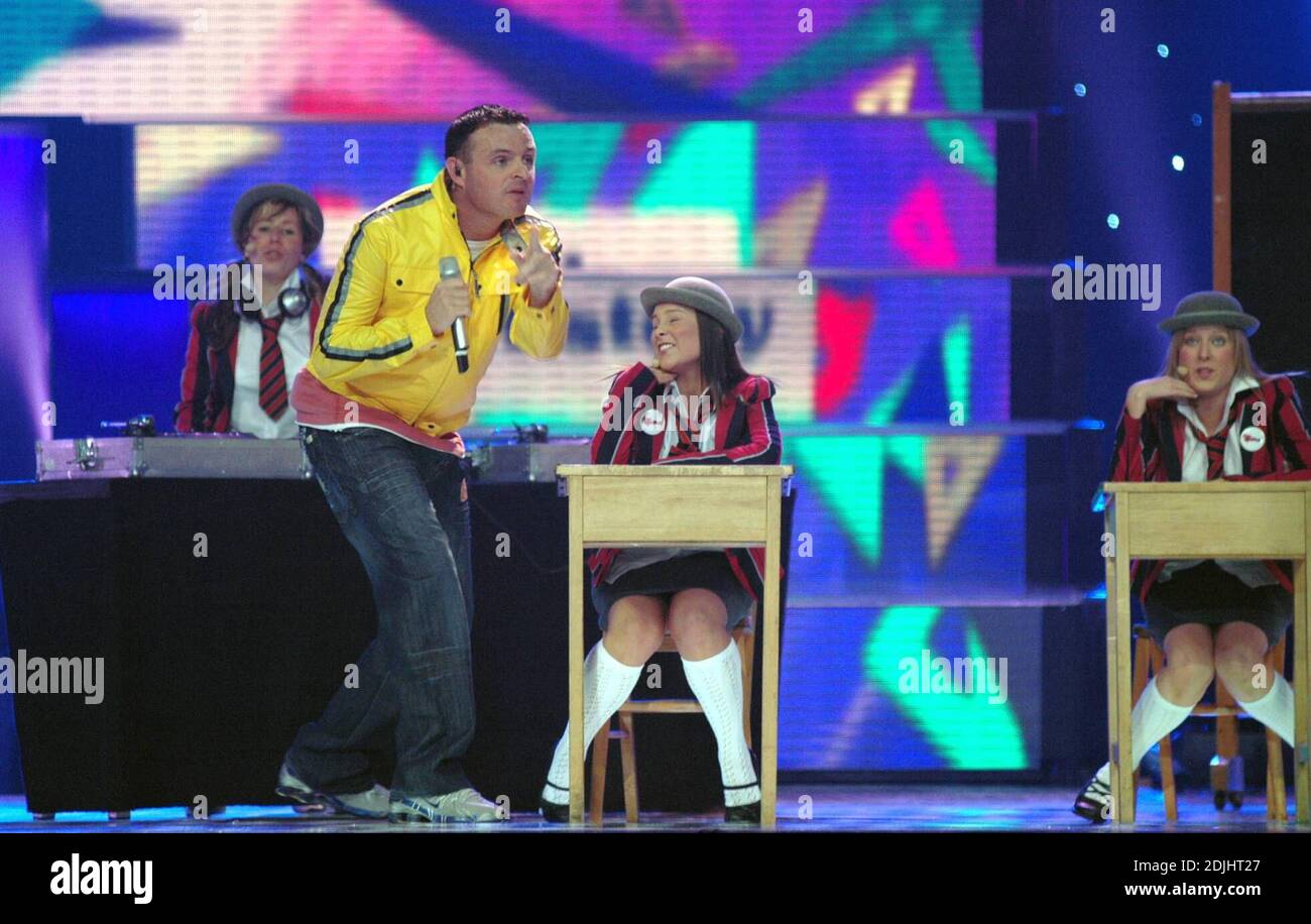 UK entry Daz Sampson at the 2006 Eurovision Song Contest in Athens ...