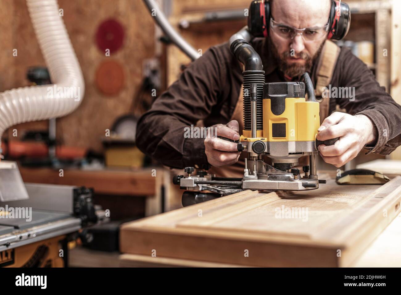 Craftman router hi-res stock photography and images - Alamy