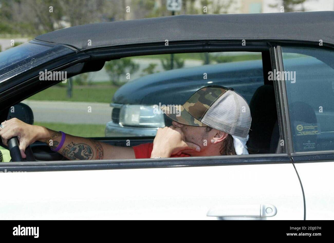 Exclusive!! Kevin Federline goes out for a short drive. He drove 20min ...