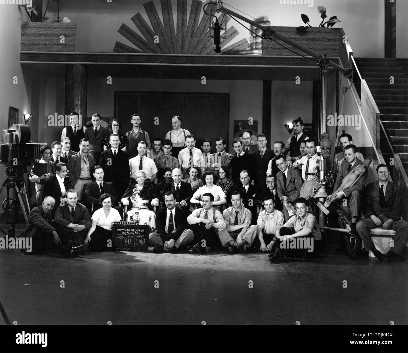 ARTHUR LUCAN and KITTY McSHANE on set candid at Stoll Studios ...