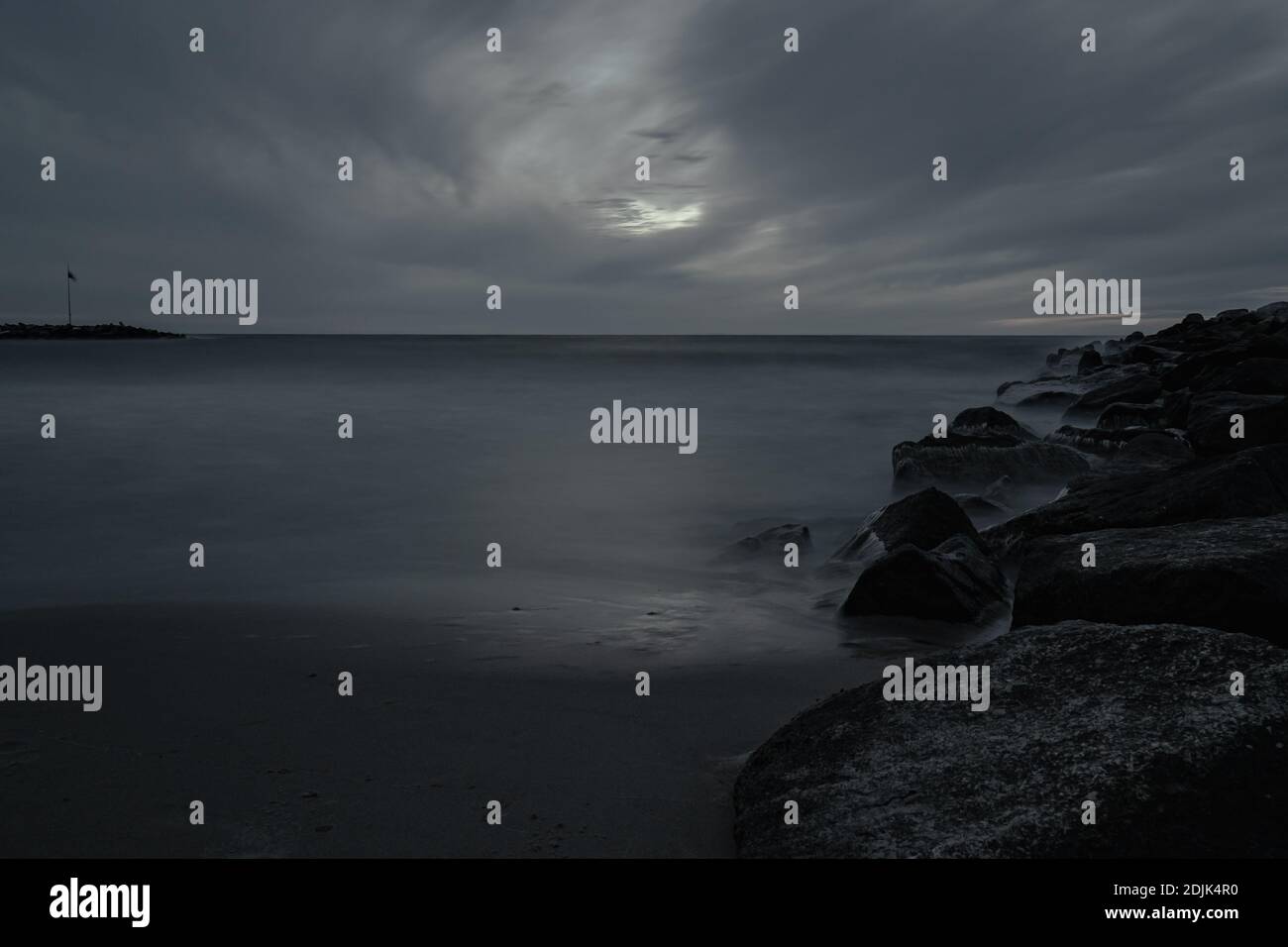 Long black white exposure hi-res stock photography and images - Alamy