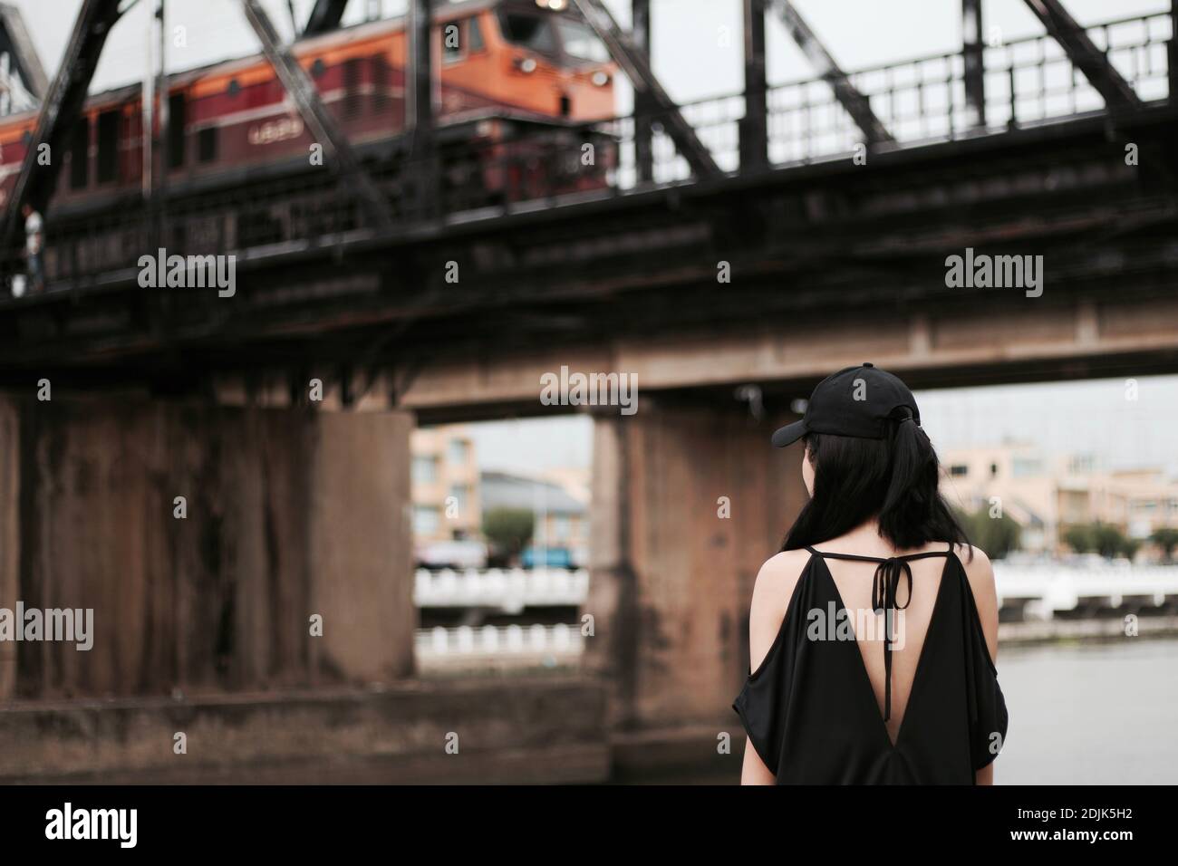 Beautiful indian woman near bridge hi-res stock photography and images ...