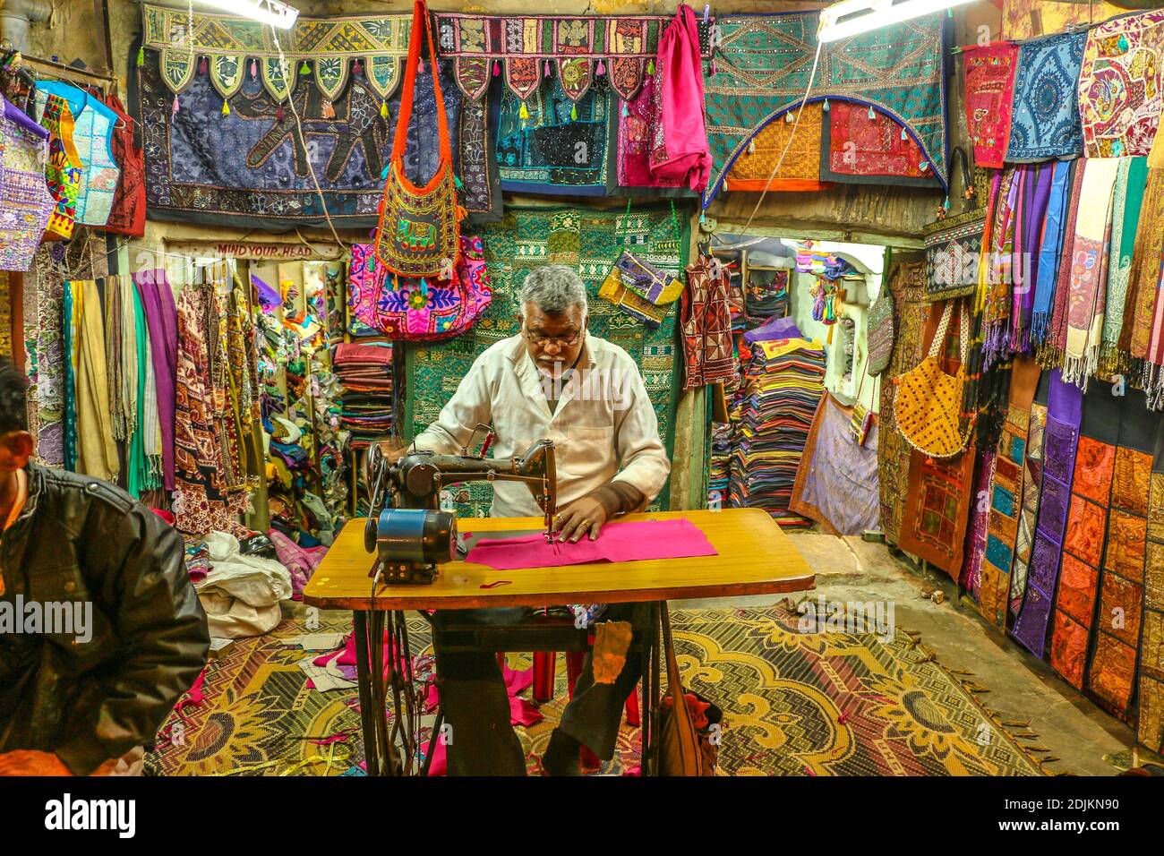 Indian tailor traditional sewing machine hi-res stock photography and ...