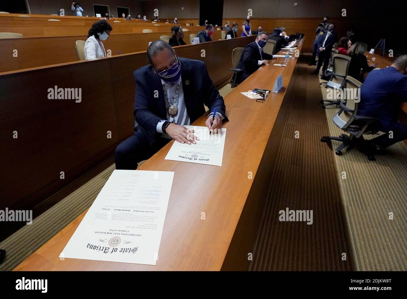 Stephen roe lewis hi-res stock photography and images - Alamy