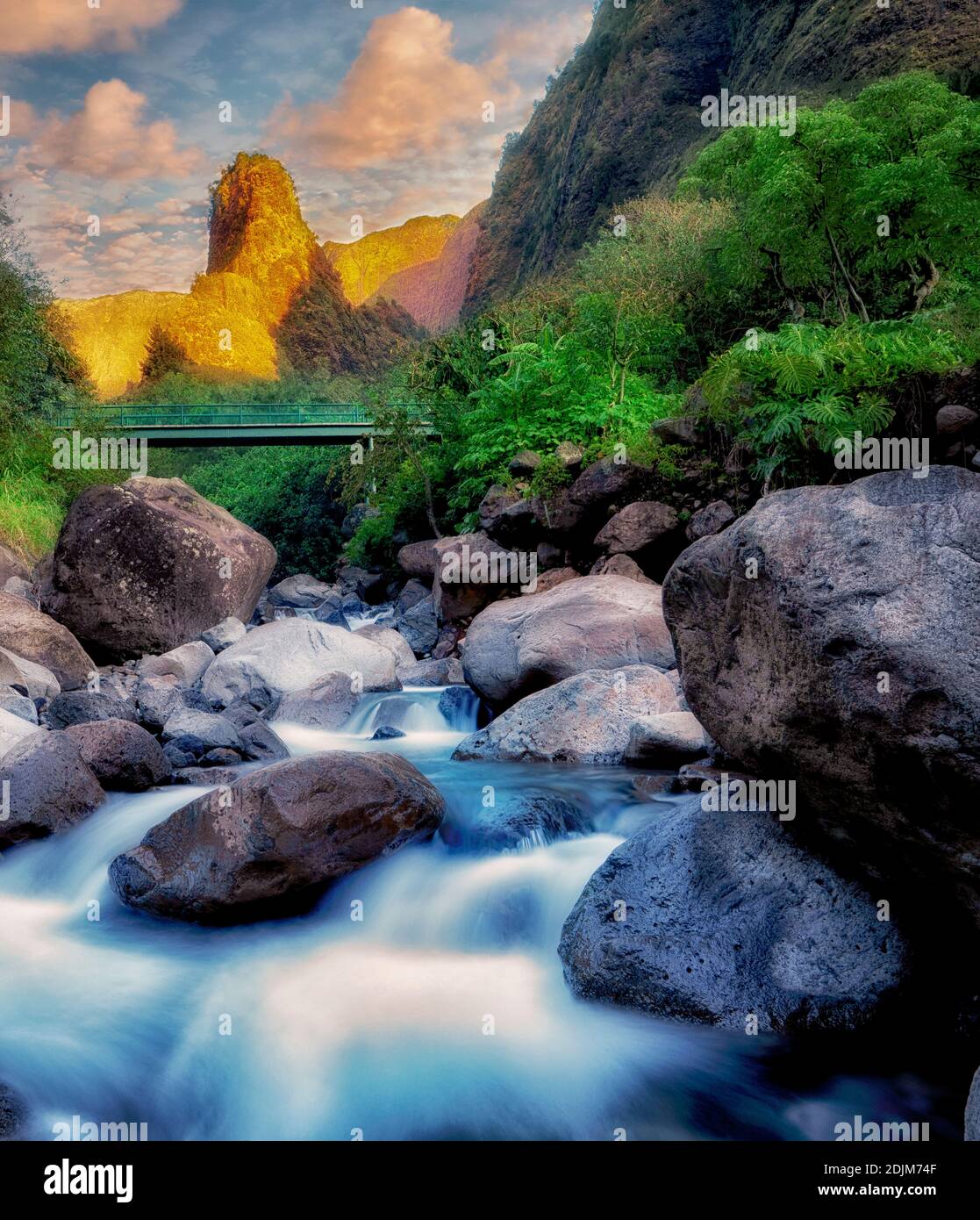 Iao needle hawaii hi-res stock photography and images - Alamy
