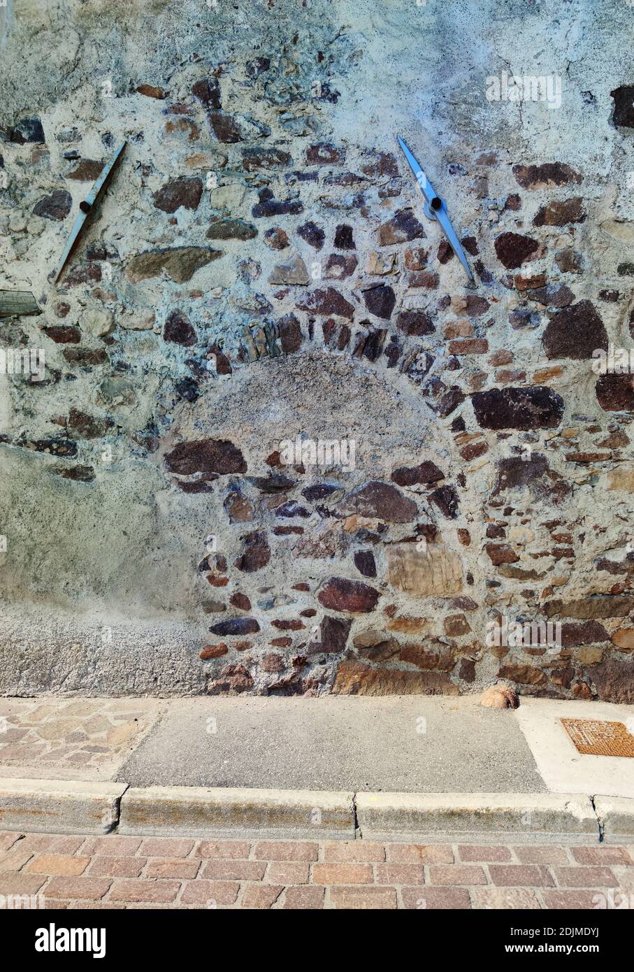 Rubble stone buildings hi-res stock photography and images - Alamy