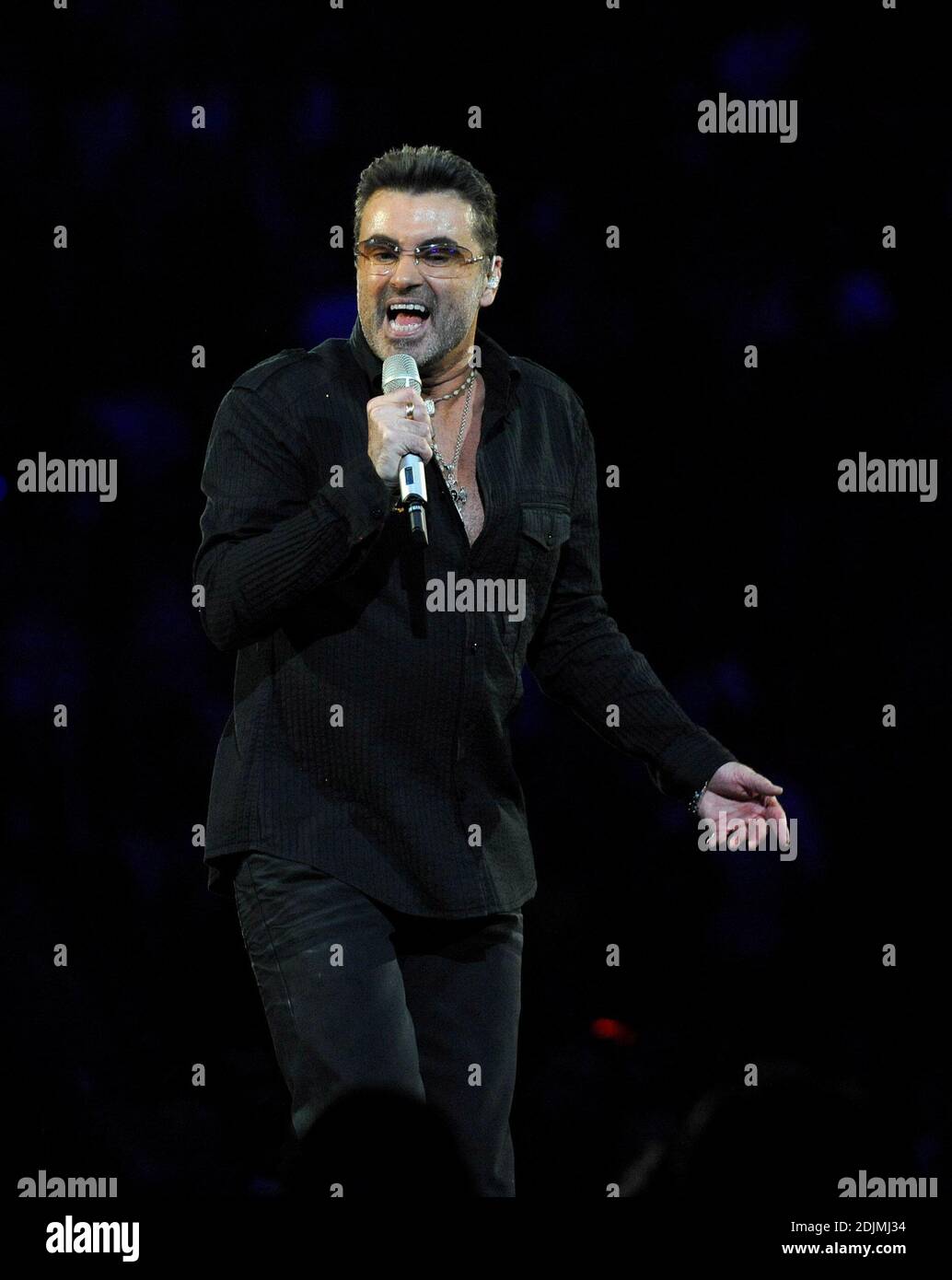 George michael 1980s hi-res stock photography and images - Alamy