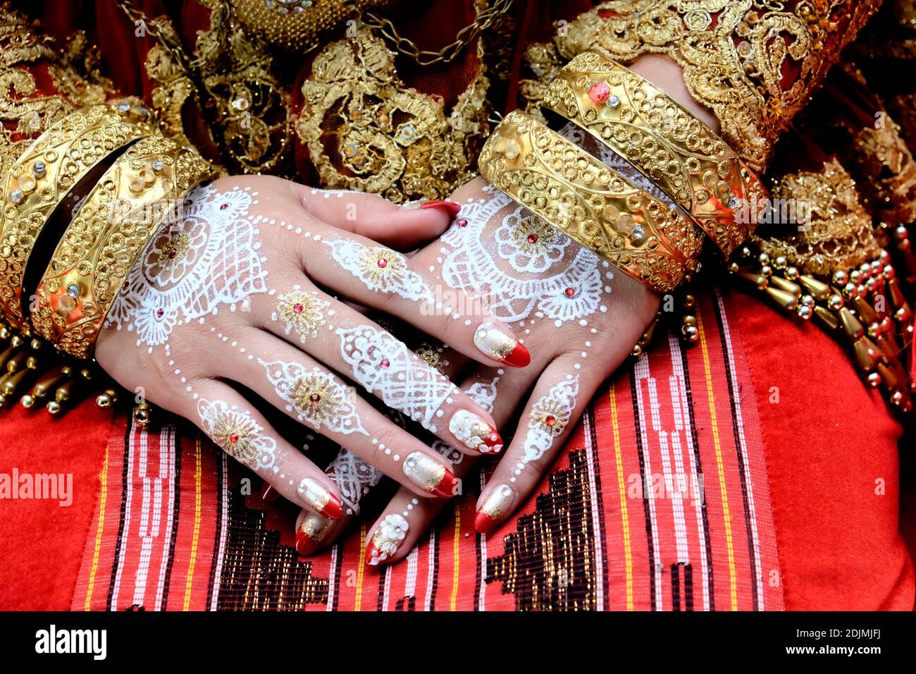 Heena hi-res stock photography and images - Alamy