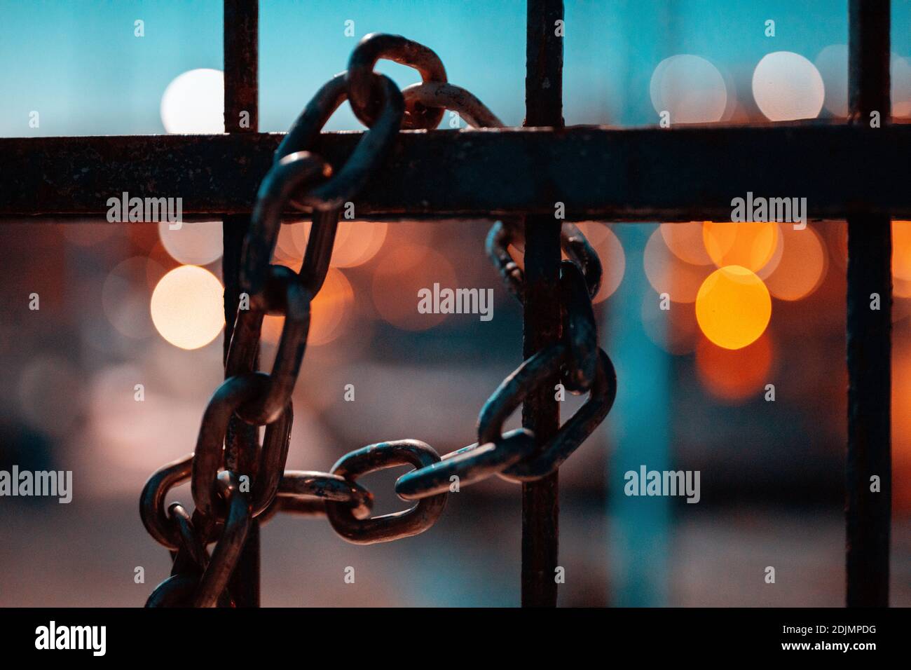 Iron chain railing hi-res stock photography and images - Alamy
