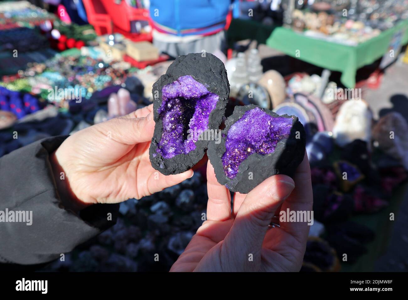 Bancarella High Resolution Stock Photography and Images - Alamy