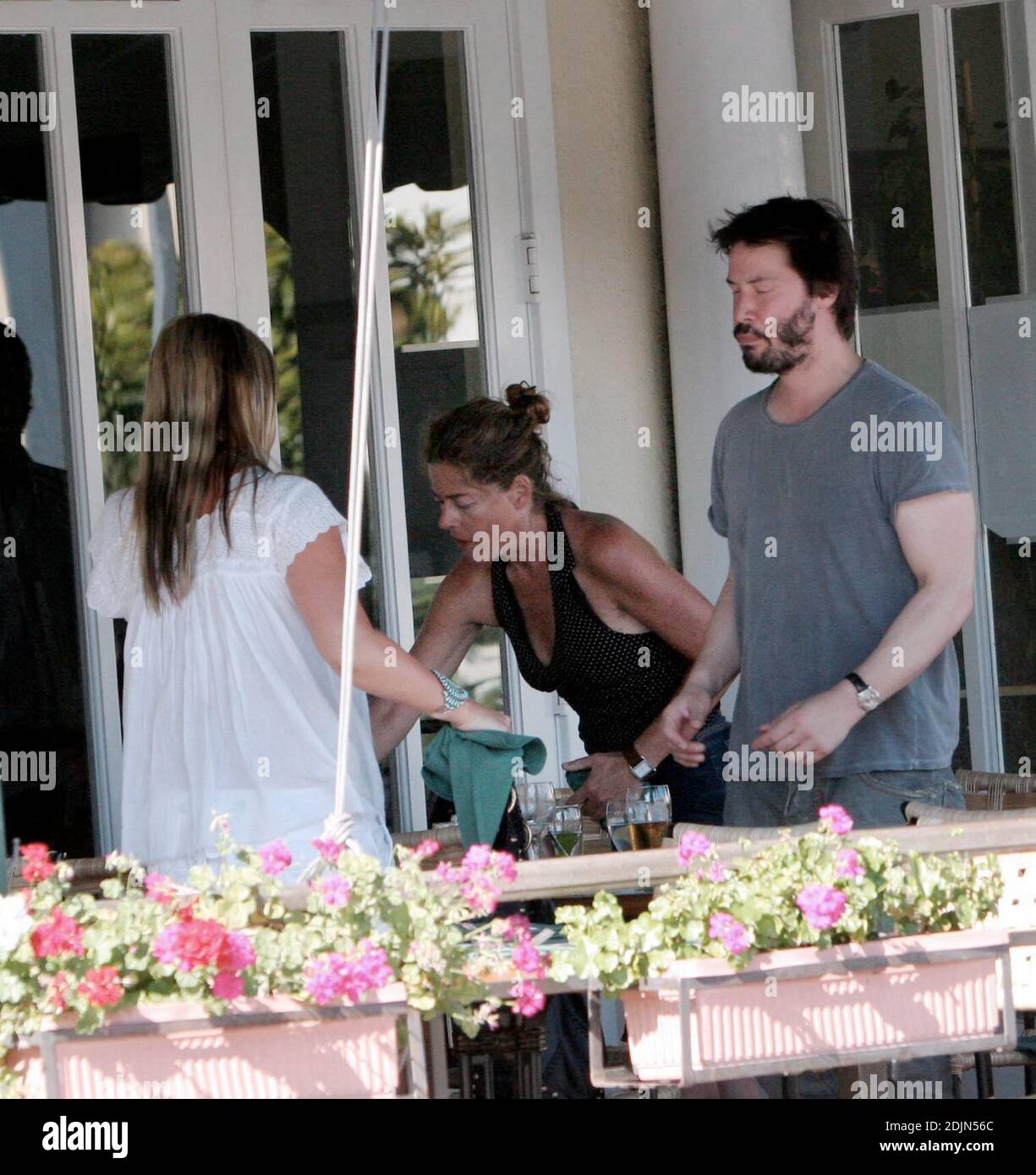 Exclusive!! Keanu Reeves and two female lunch dates dine outside at ...