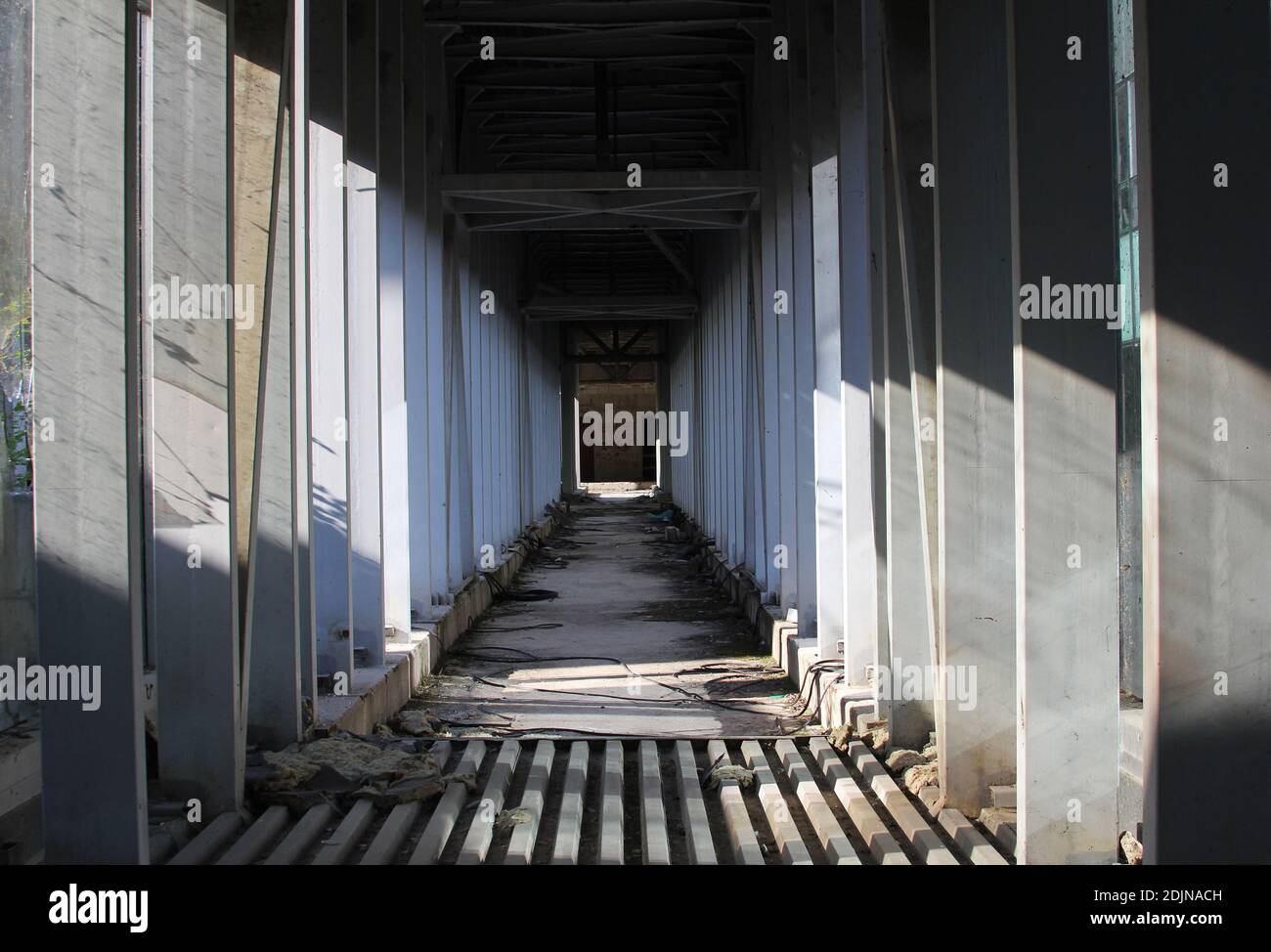 Underneath building corridor hi-res stock photography and images - Alamy