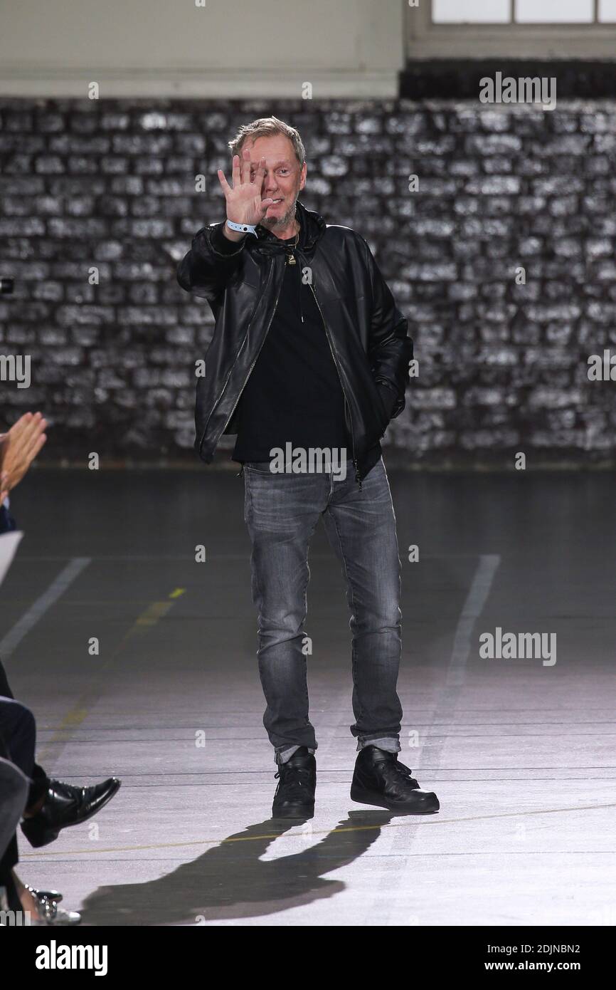 Designer Bill Gaytten makes an appearance after the the John Galliano ...