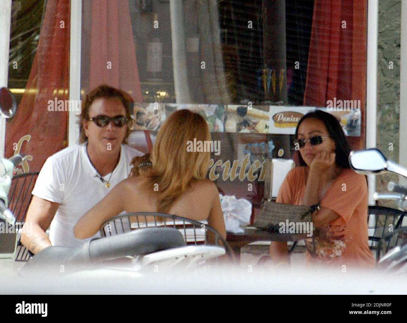 Mickey rourke dog hi-res stock photography and images - Alamy