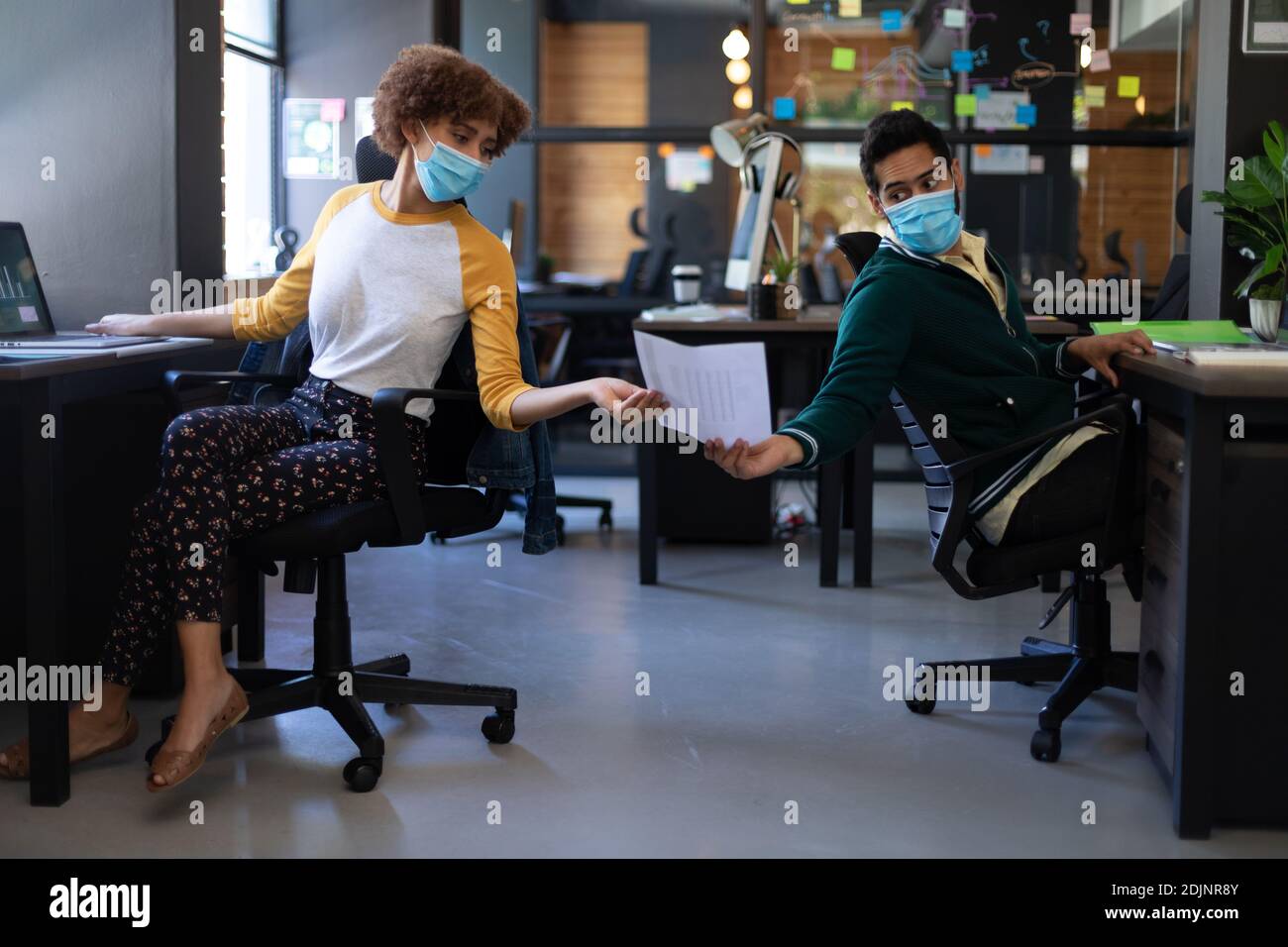 Office man woman document hi-res stock photography and images - Alamy