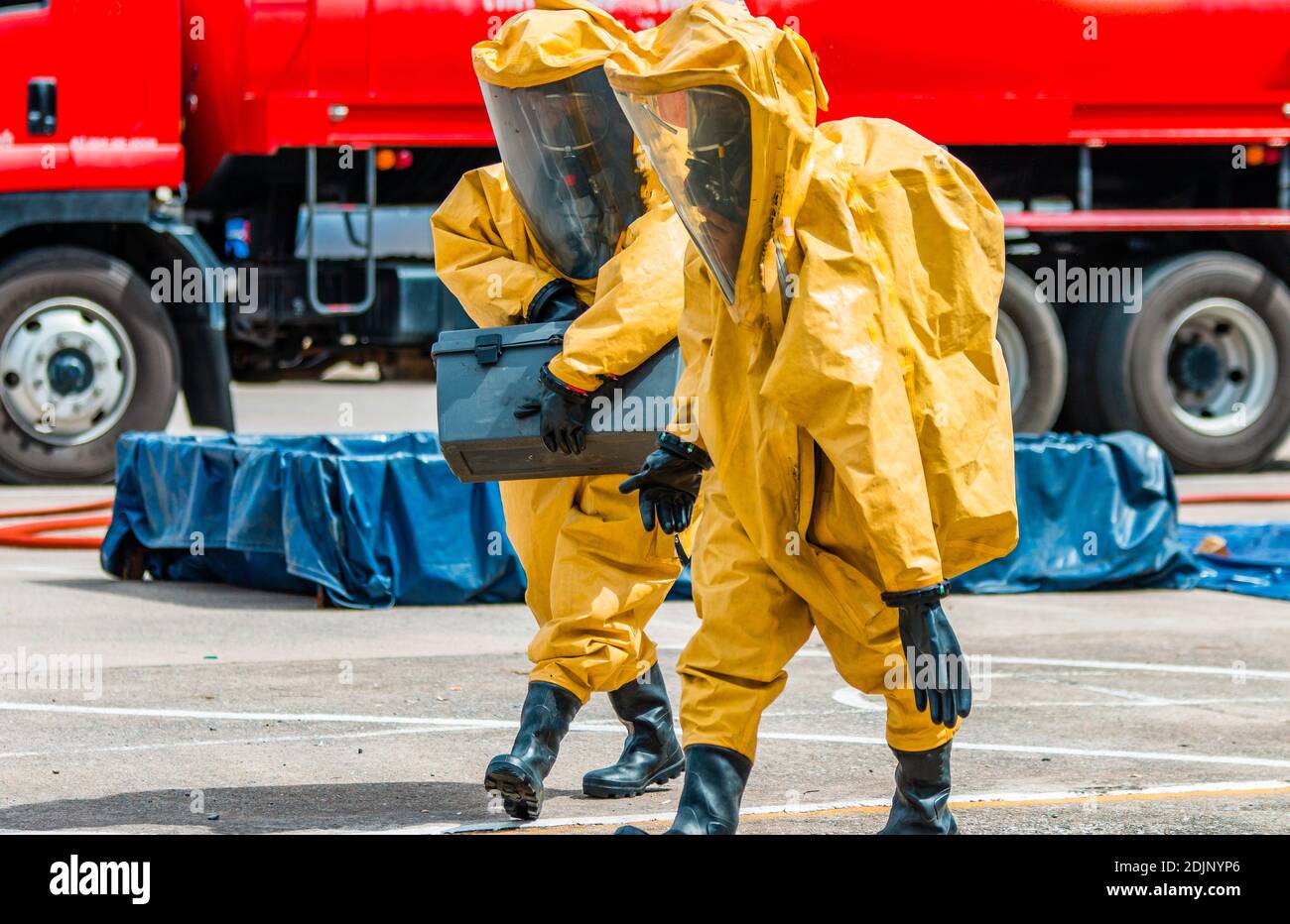 Bomb squad suit hi-res stock photography and images - Alamy