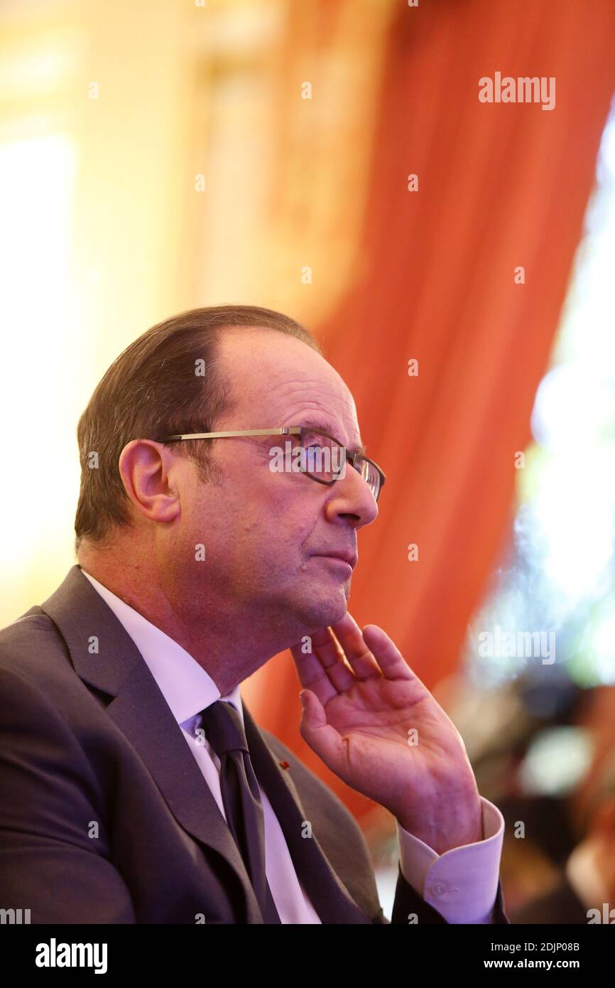 French President Francois Hollande attends a colloquium entitled 'Redo ...