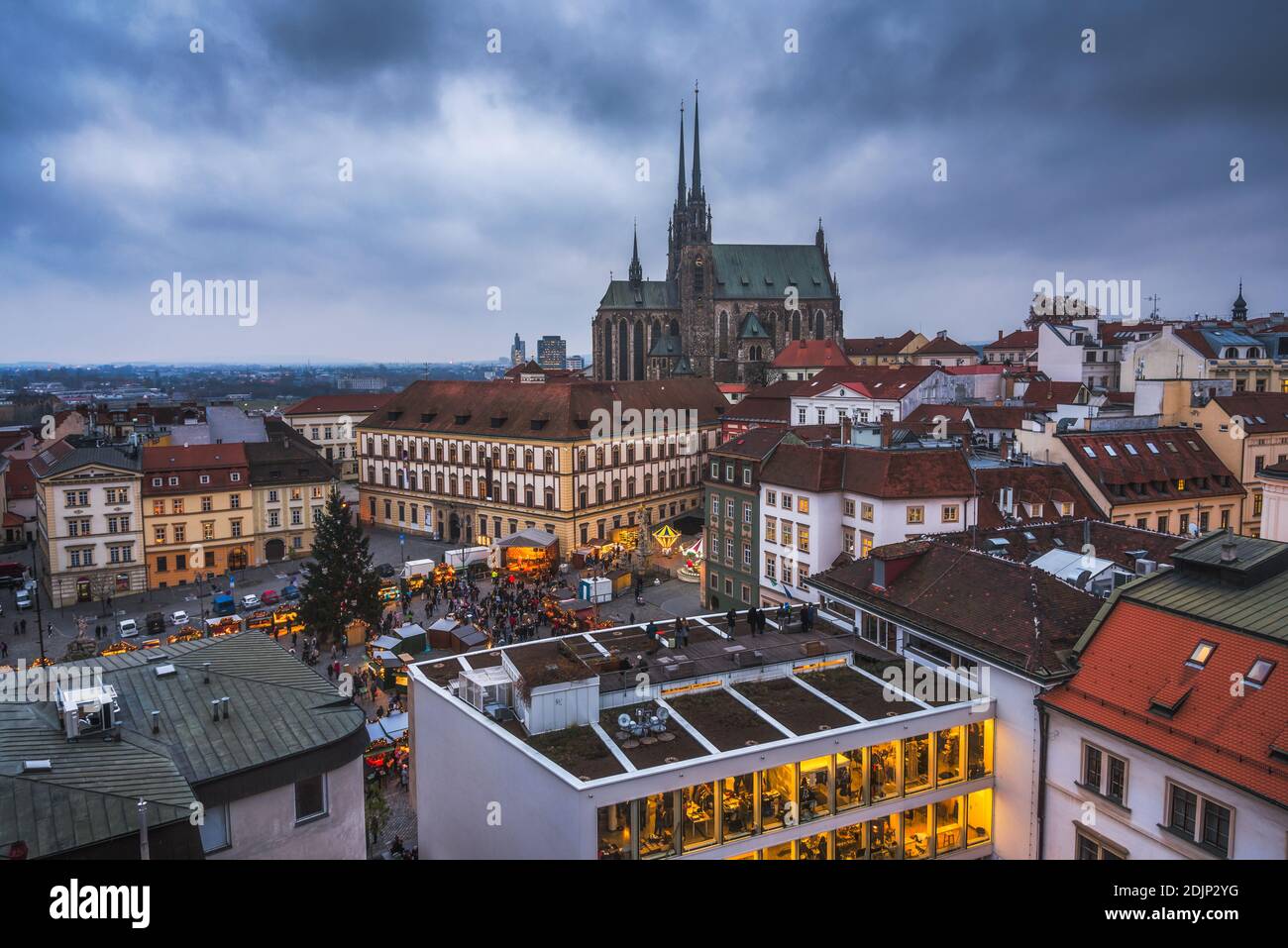 Old Town with Christmas Market and Cathedral of St. Peter and Paul in ...