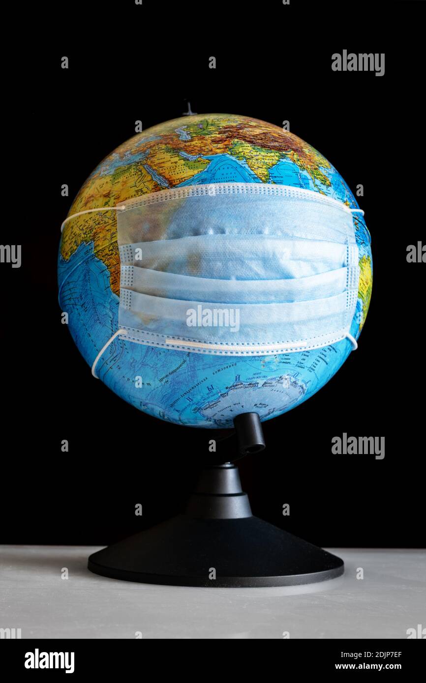 Medical mask world map hi-res stock photography and images - Alamy