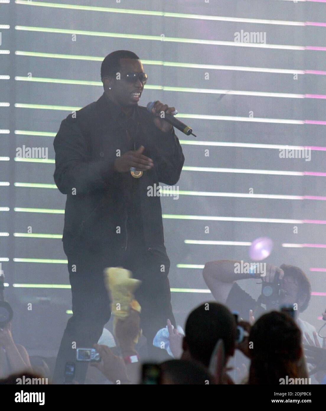 NFL Opening Kickoff Concert 2006 with P Diddy, Yung Joc, Cassie, Danity ...