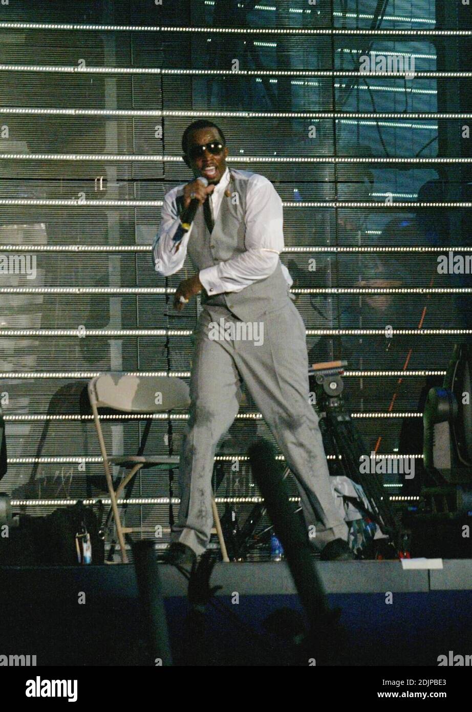 P diddy concert hi-res stock photography and images - Alamy