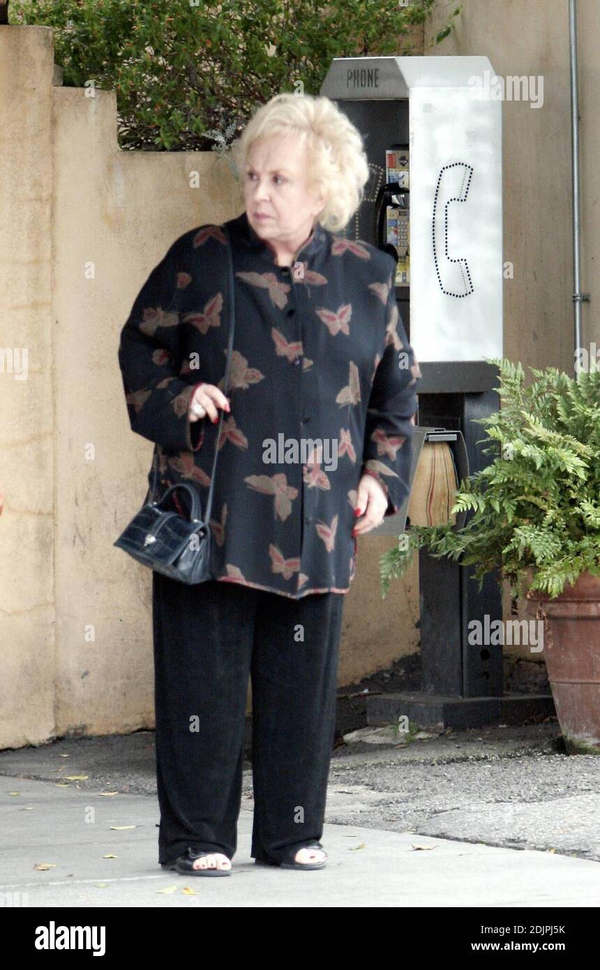 Exclusive!! Everybody Loves Raymond actress, Doris Roberts, leaves Orso ...