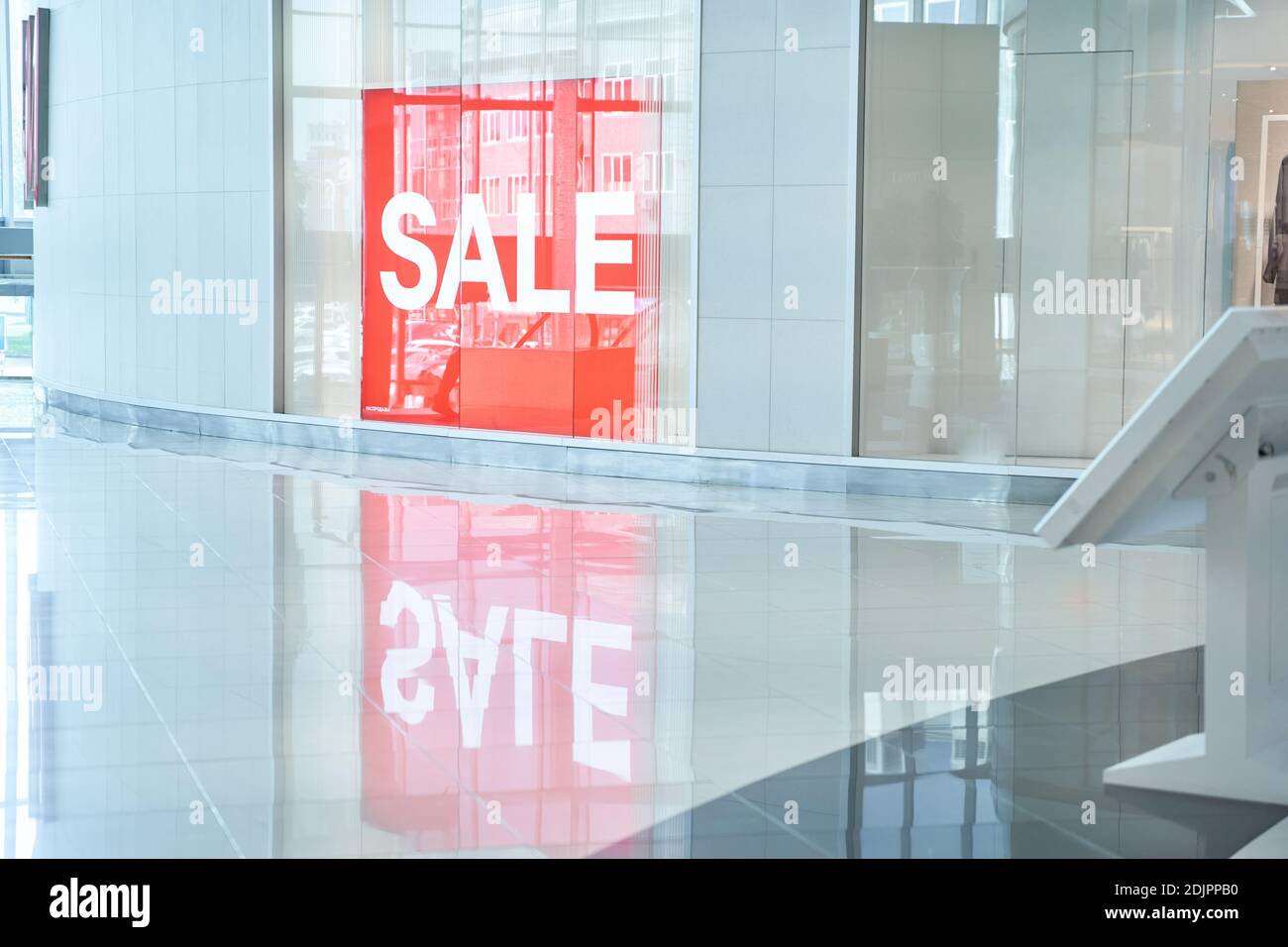 Sale red sign at mall. Discount concept Stock Photo - Alamy