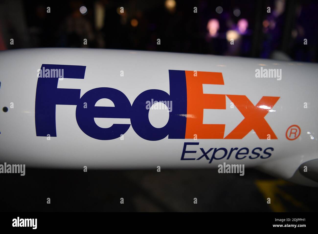 Charles de gaulle airport general view hi-res stock photography and ...