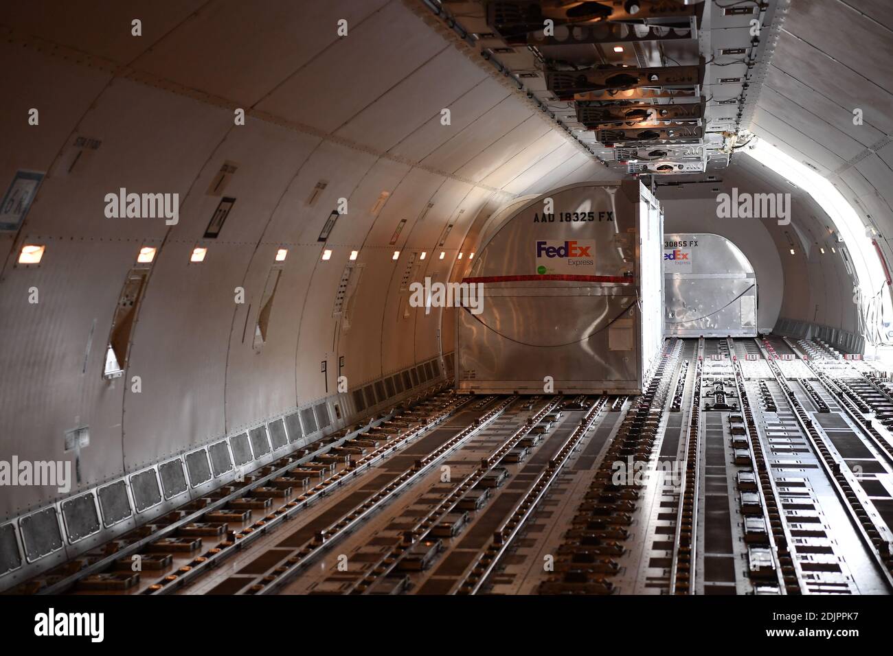 Fedex fleet hi-res stock photography and images - Alamy