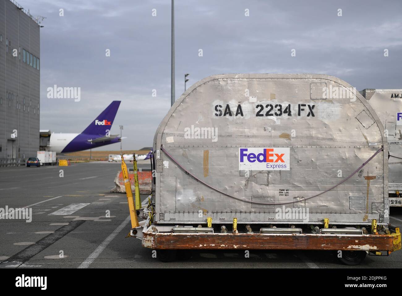 General view of the FedEx European Hub at Paris-CDG airport in Roissy ...