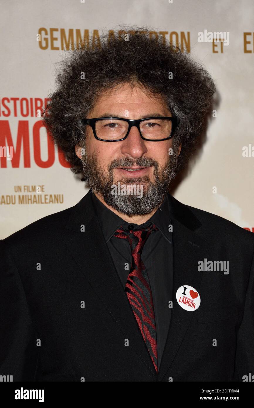 Radu Mihaileanu lors de la premiere de L'histoire De L'Amour au Gaumont ...