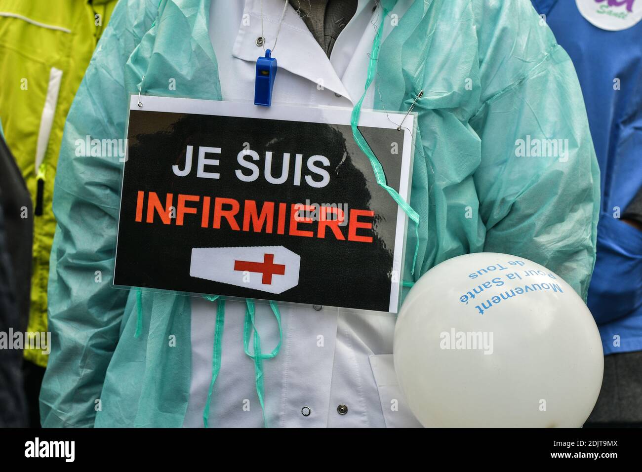Hospital nurses, healthcare sector and their unions demonstrate in ...