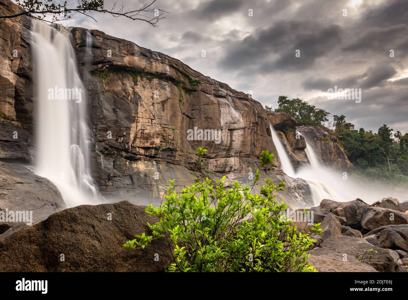Beautiful waterfalls in india hi-res stock photography and images - Alamy