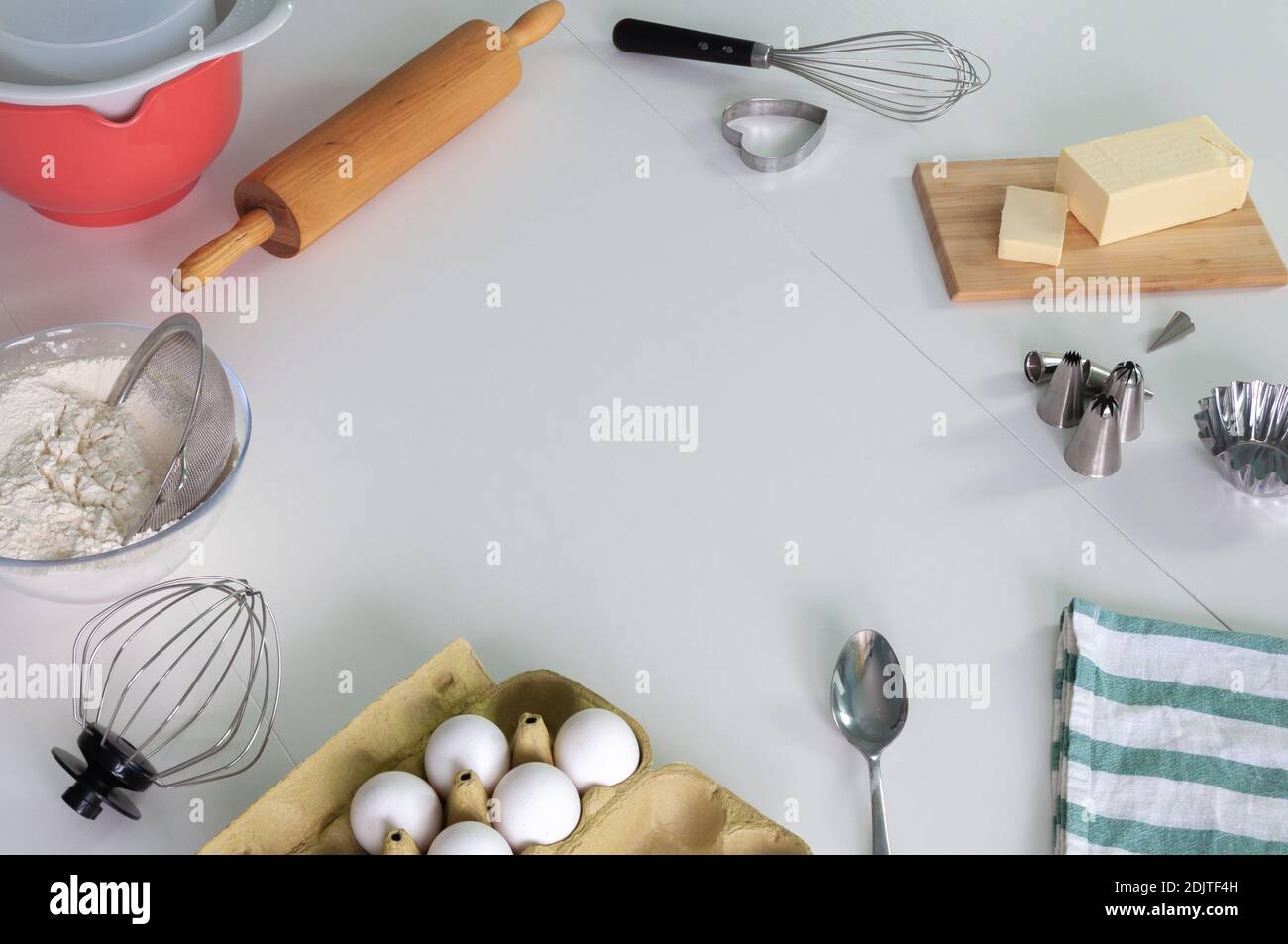 Baking or cooking background frame. Ingredients, kitchen items for ...