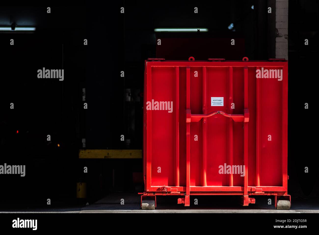 Containrr hi-res stock photography and images - Alamy