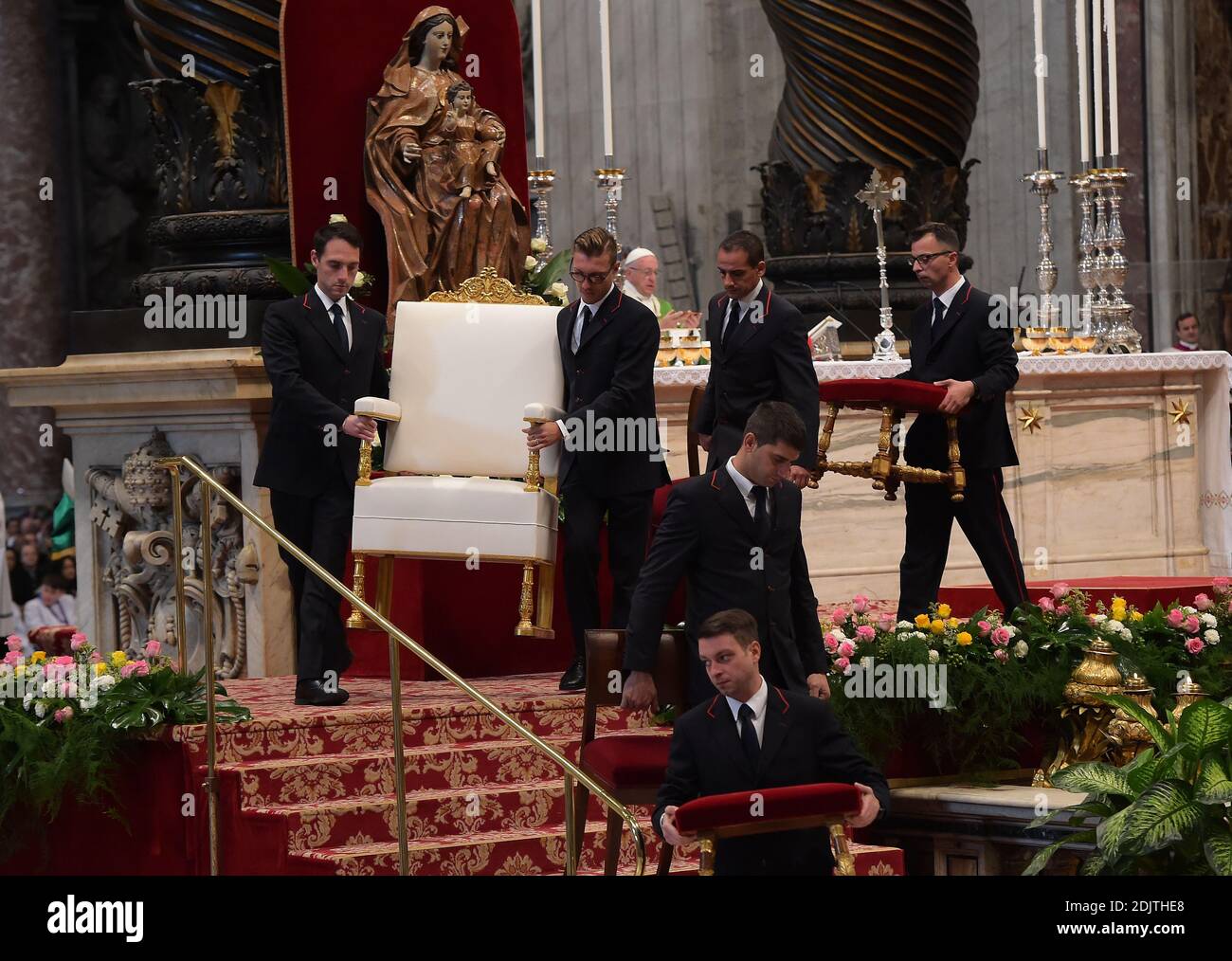 Throne of mercy hi-res stock photography and images - Alamy