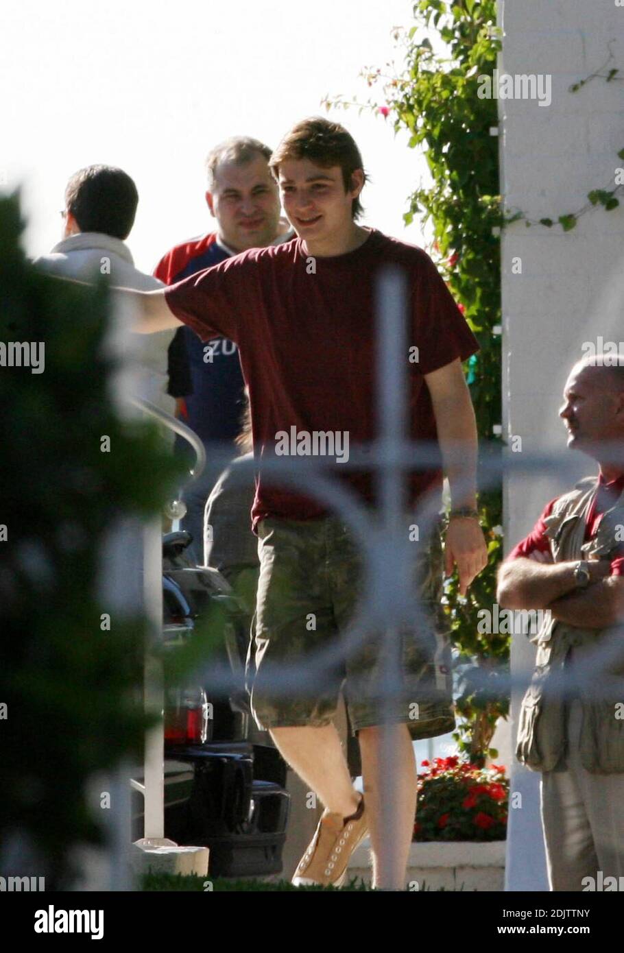 Robin gibb family hi-res stock photography and images - Alamy