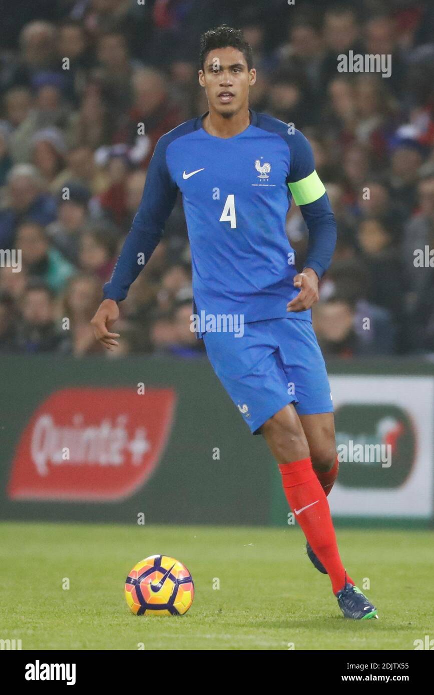 Raphael varane lens hi-res stock photography and images - Alamy