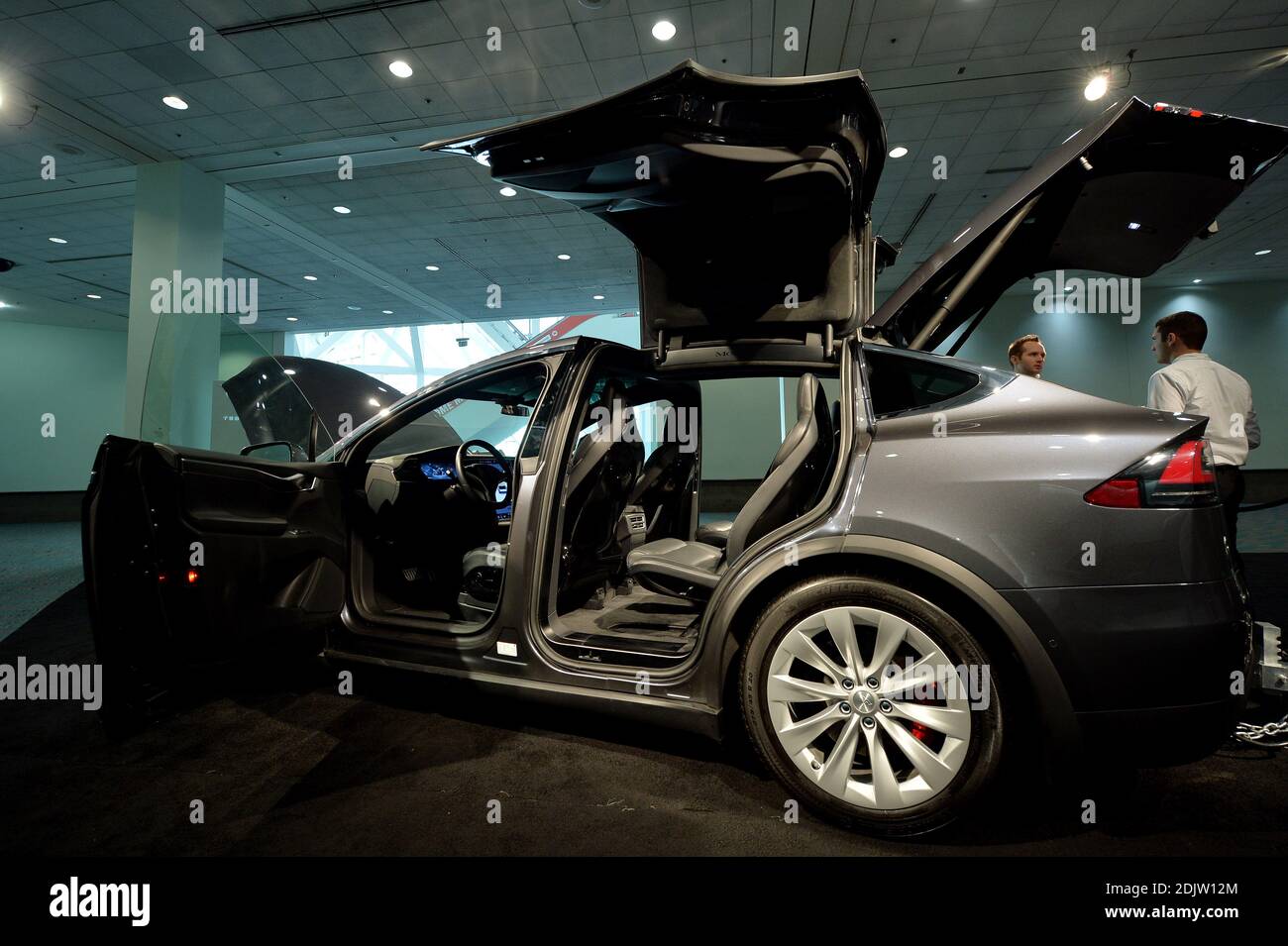 Telsa auto hi-res stock photography and images - Alamy