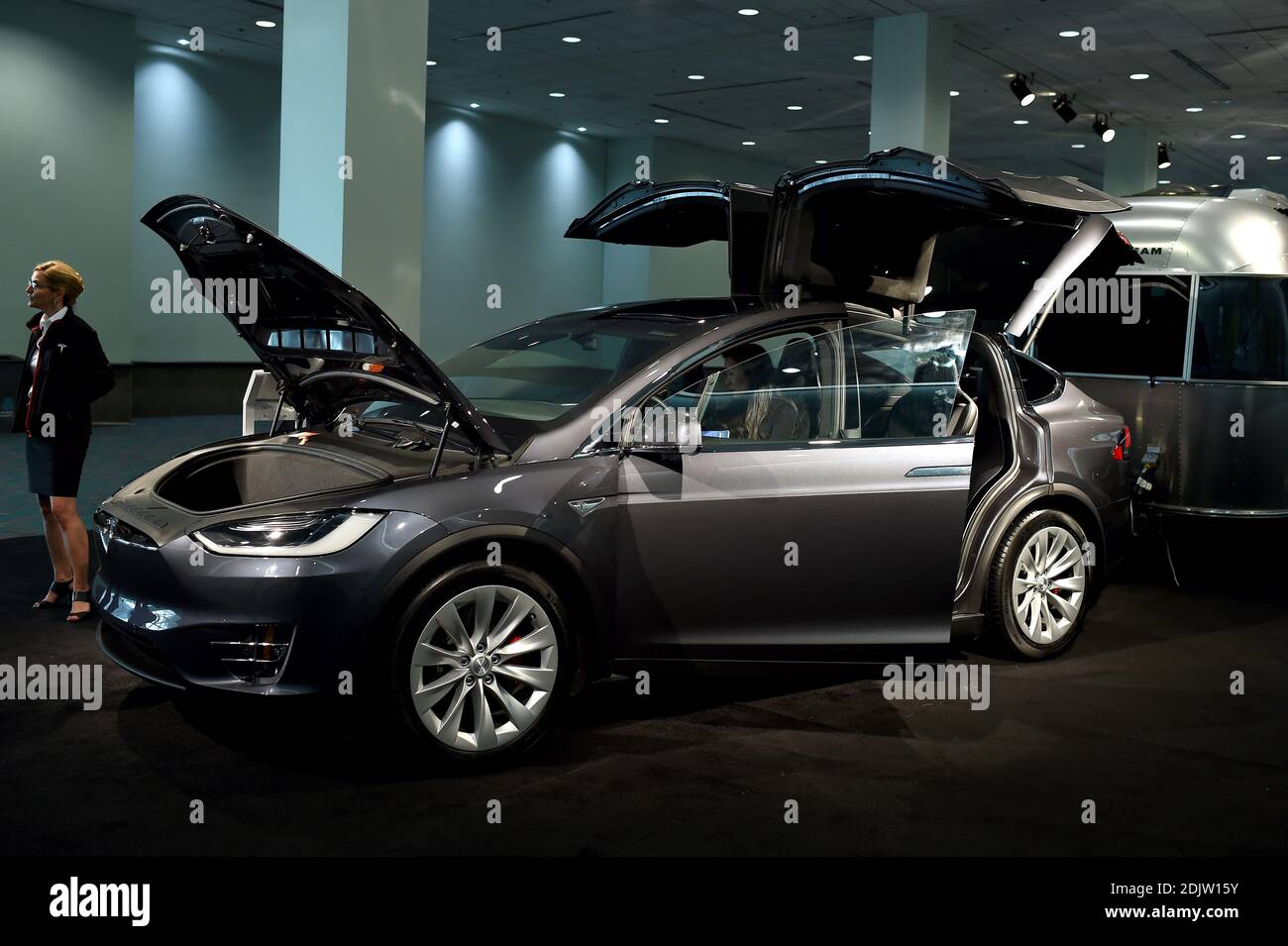 Telsa auto hi-res stock photography and images - Alamy