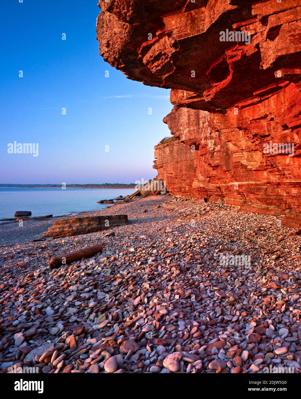 Europe, Sweden, Smaland, Öland island, steep coast in the light of the ...