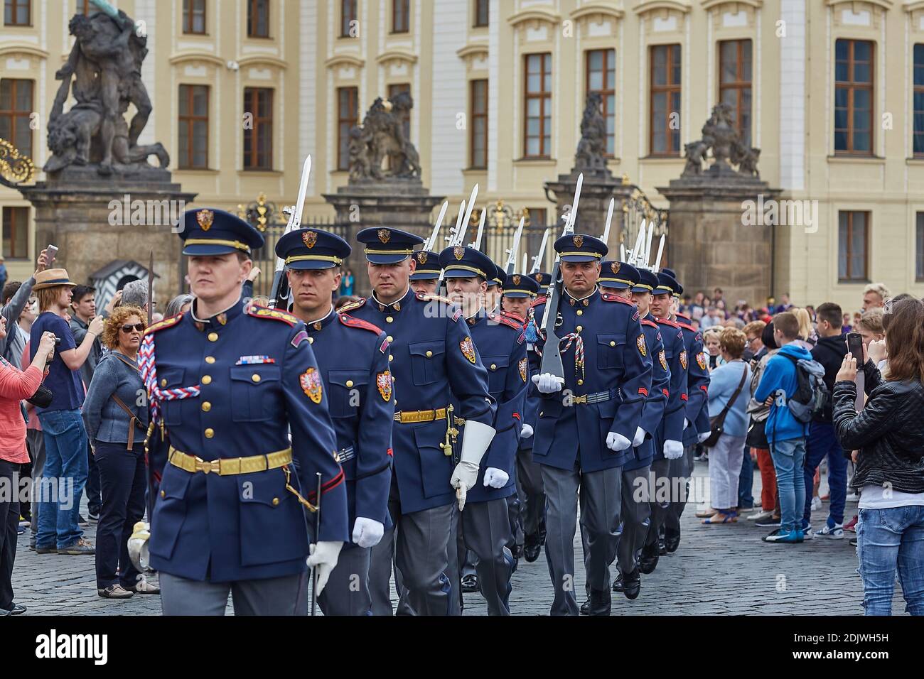 Armed guards in traditional hi-res stock photography and images - Alamy