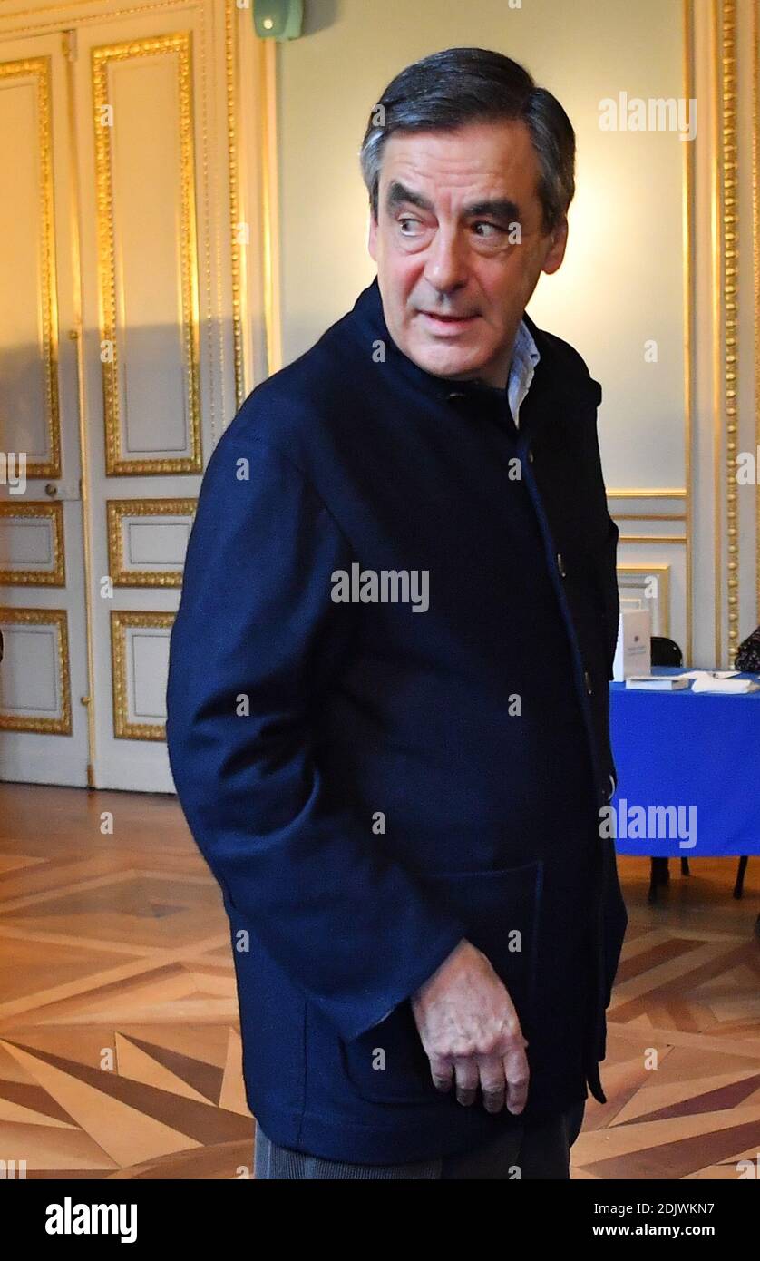 Former French Prime Minister and candidate for the center-right ...