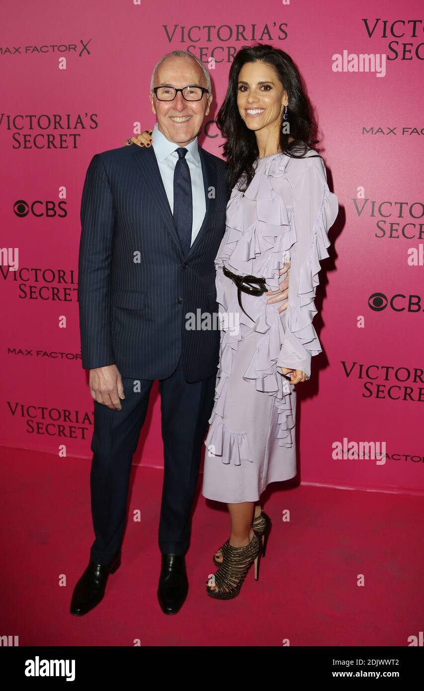 EDITORIAL USE ONLY. Frank McCourt and his wife arriving at the Victoria ...