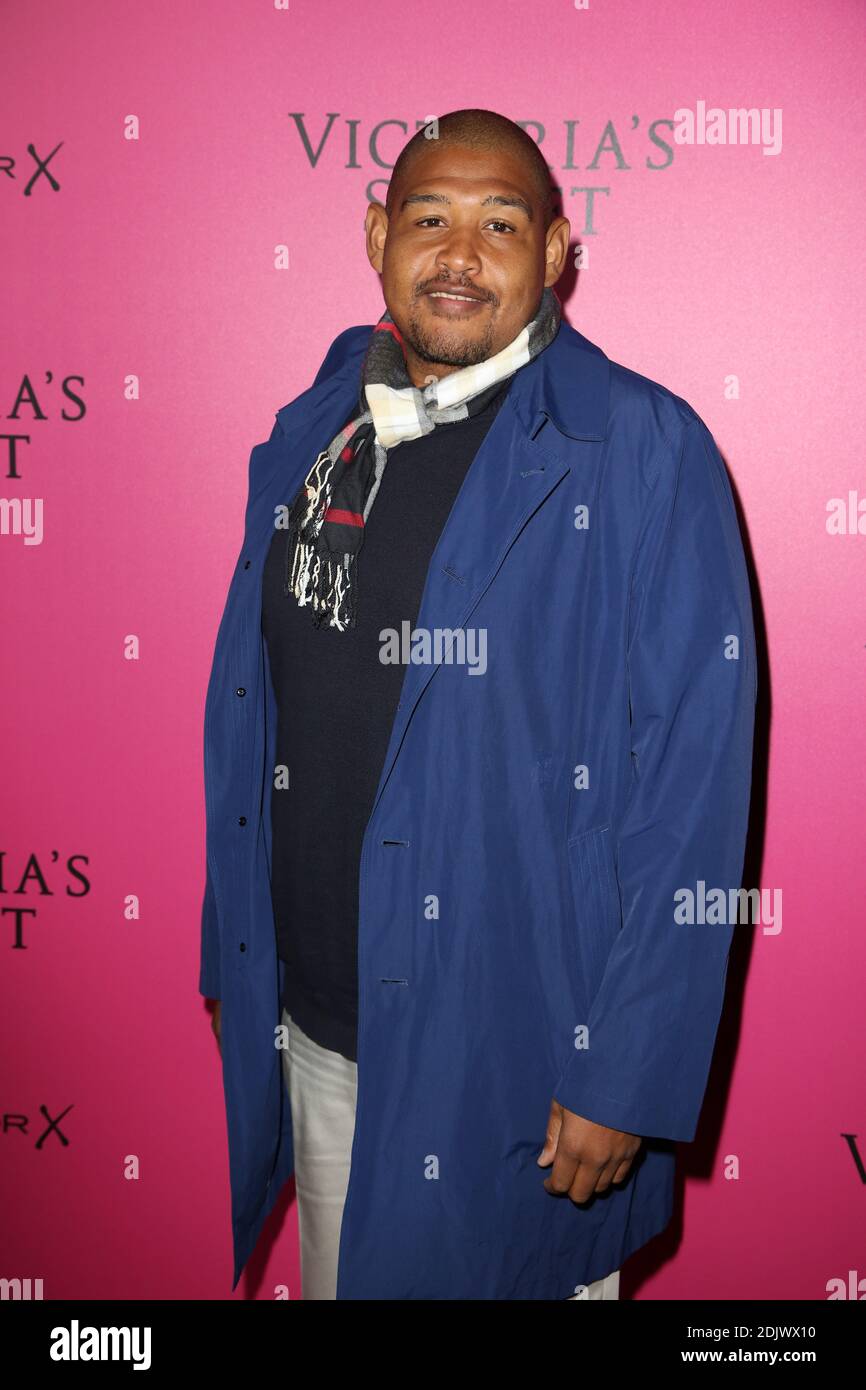 EDITORIAL USE ONLY. Guest arriving at the Victoria’s Secret Fashion ...