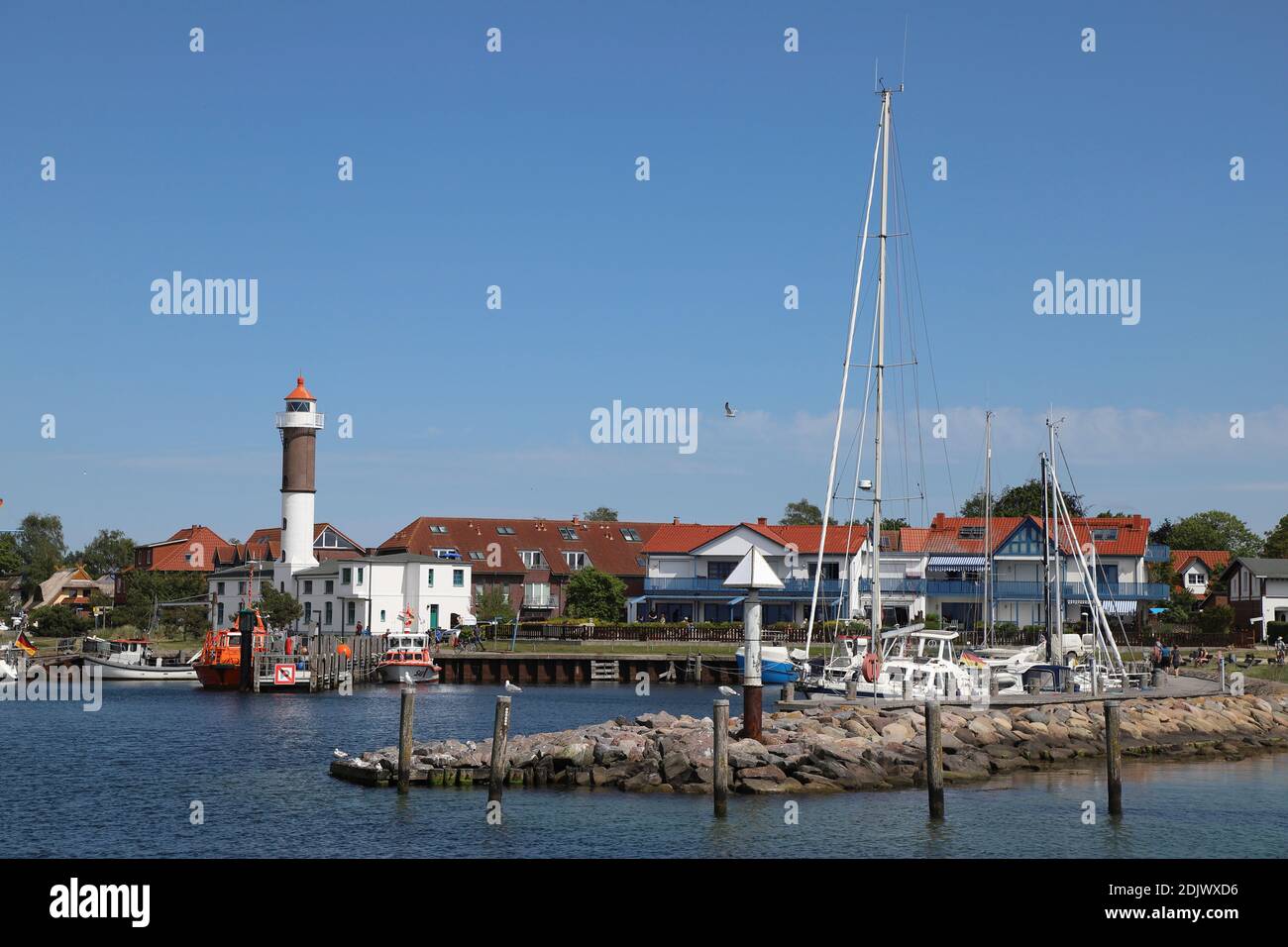 Timmendorf lighthouse harbour hi-res stock photography and images - Alamy