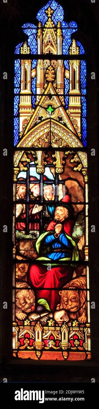 Daniel in the bible hi-res stock photography and images - Alamy