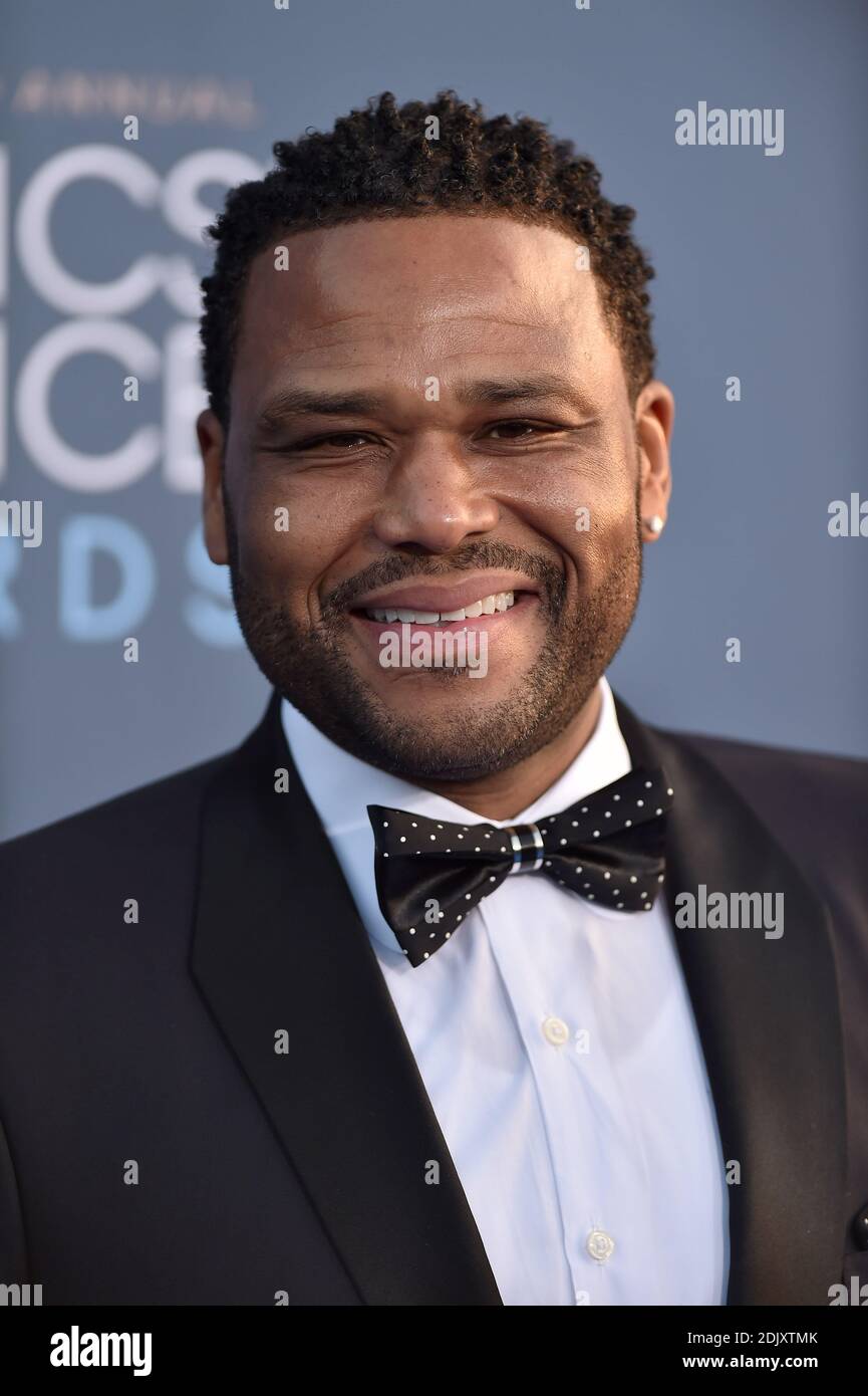 Anthony Anderson attends the 22nd Annual Critics' Choice Awards at ...